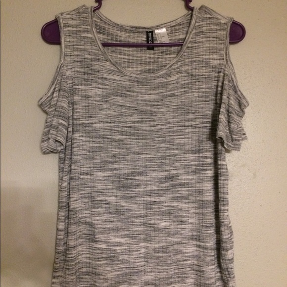 Divided | Tops | Divided Brand Open Sleeve Gray Top | Poshmark